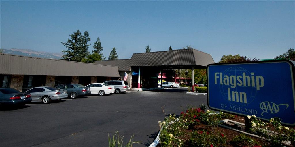 Flagship Inn - Accommodations - Ashland, OR