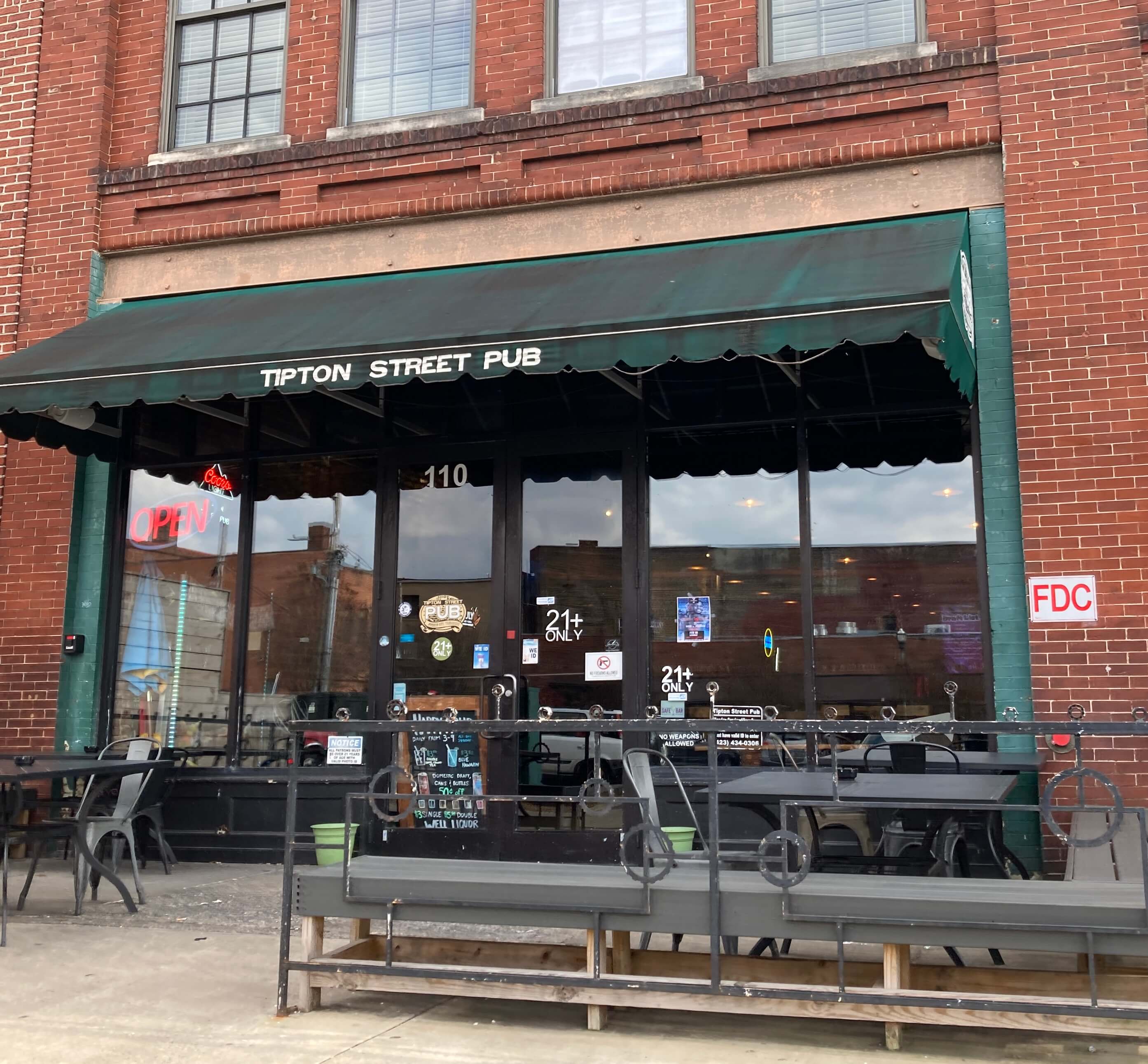 Tipton Street Pub - Awesome Restaurants & Food Trucks - Johnson City, TN